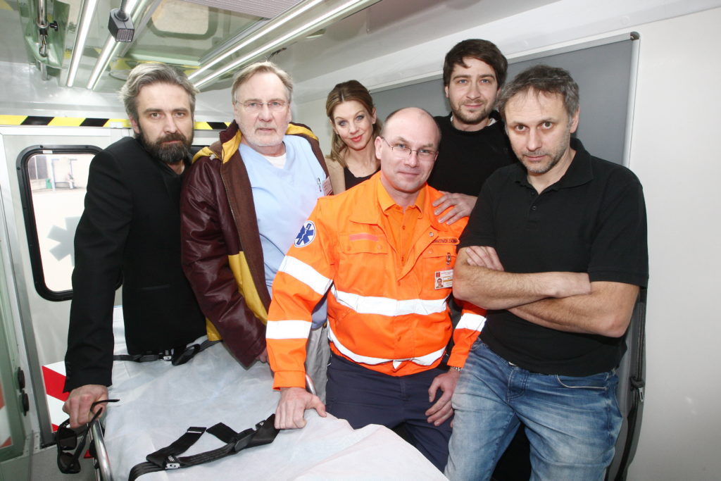 Startuje nejopravdovější seriál z lékařského prostředí – Modrý kód ...